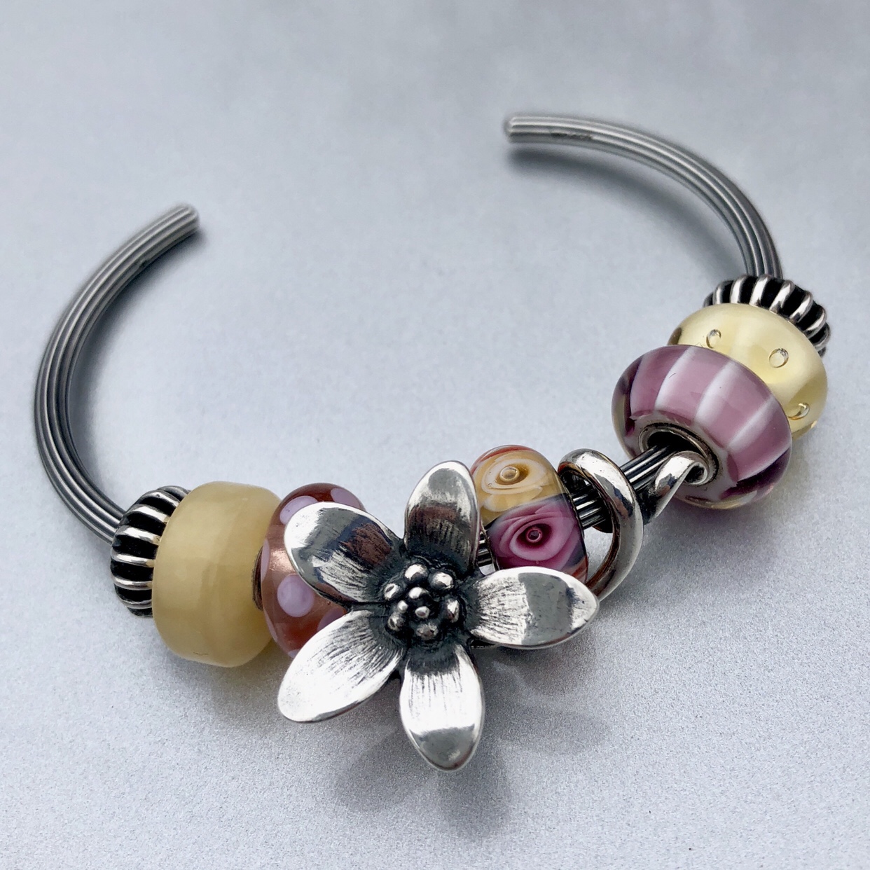 Trollbeads Yellow Jade – marthnickbeads